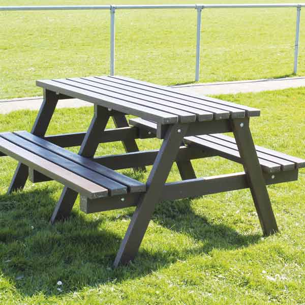 Outdoor Dining Shelters | NoButts